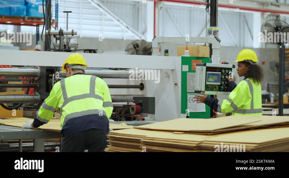 Controlling machine Stock Videos & Footage - HD and 4K Video Clips - Alamy