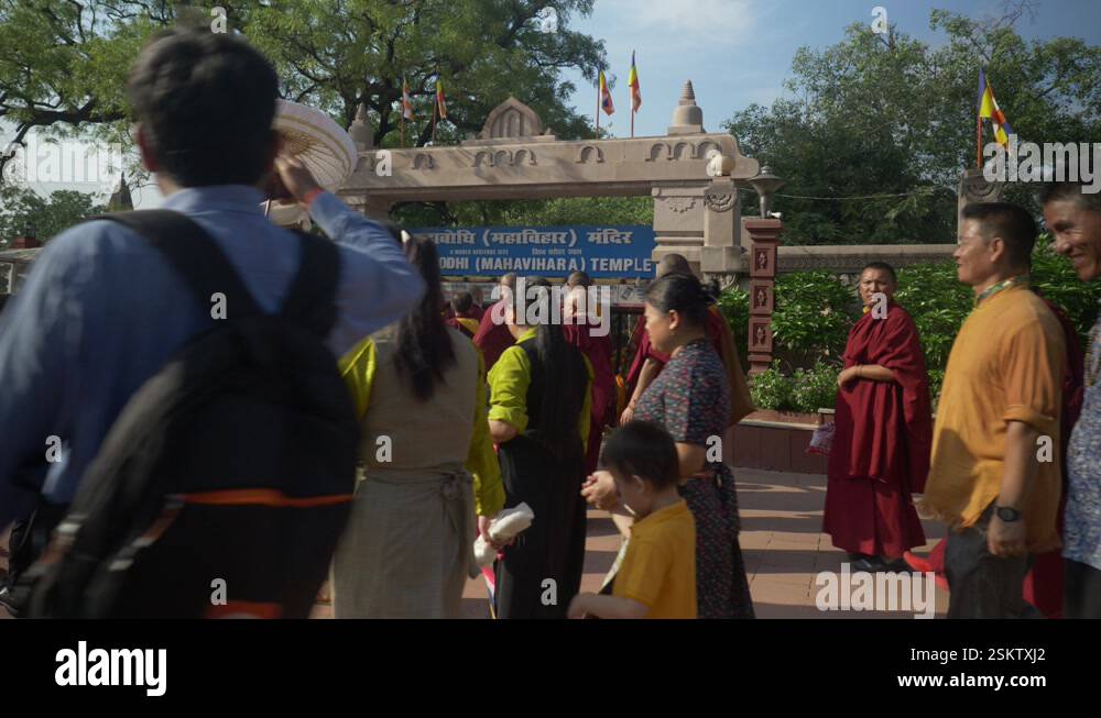 Monks world Stock Videos & Footage - HD and 4K Video Clips - Alamy
