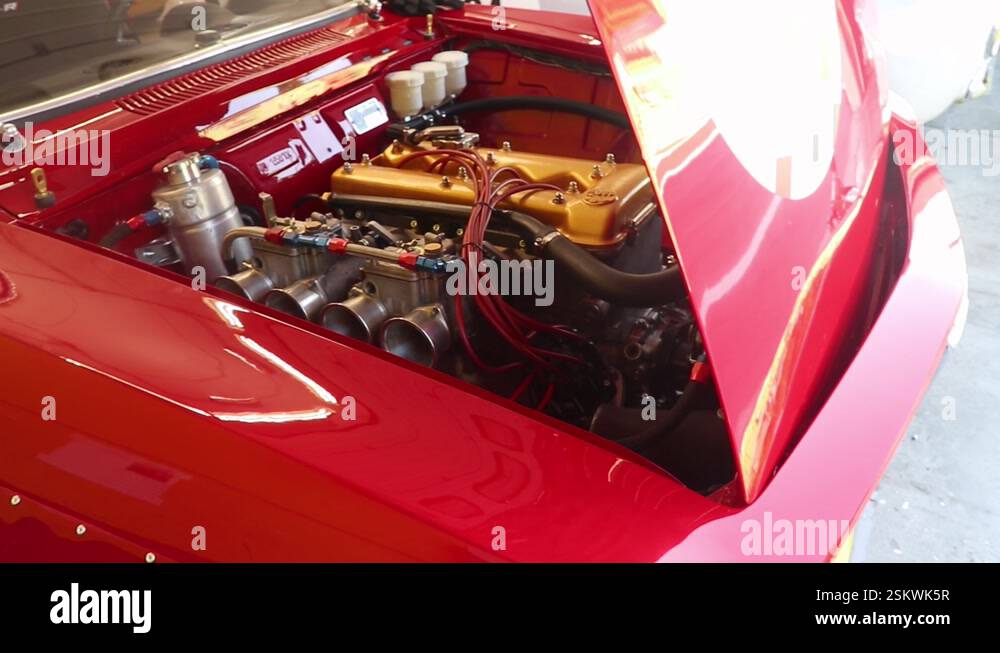 Touring race car engine Stock Videos & Footage - HD and 4K Video Clips ...