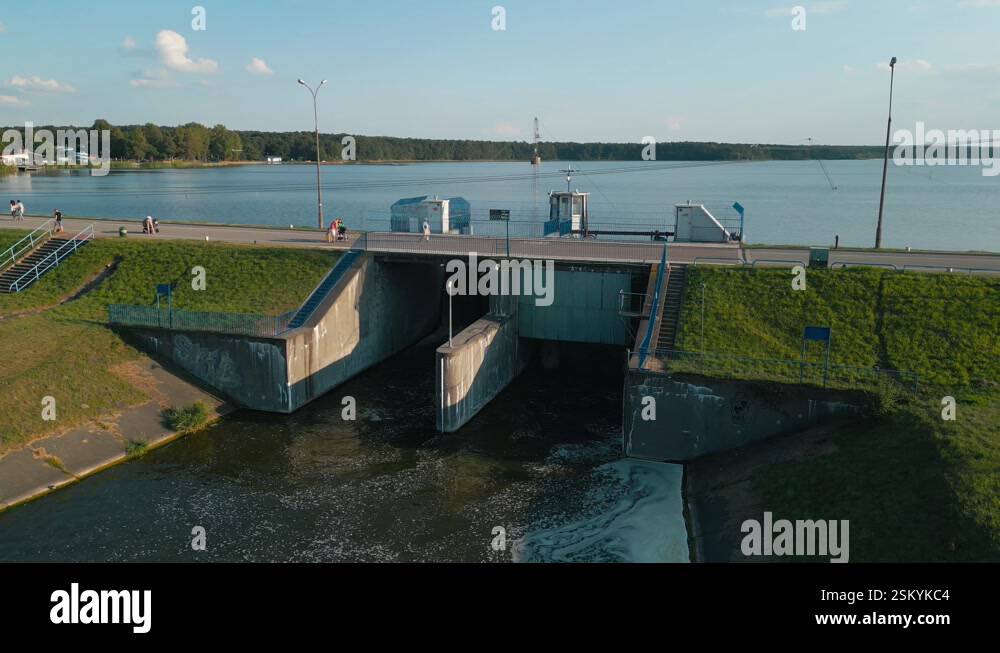 small dam with hydroelectric station, zalew Zemborzycki, Bystrzyca ...