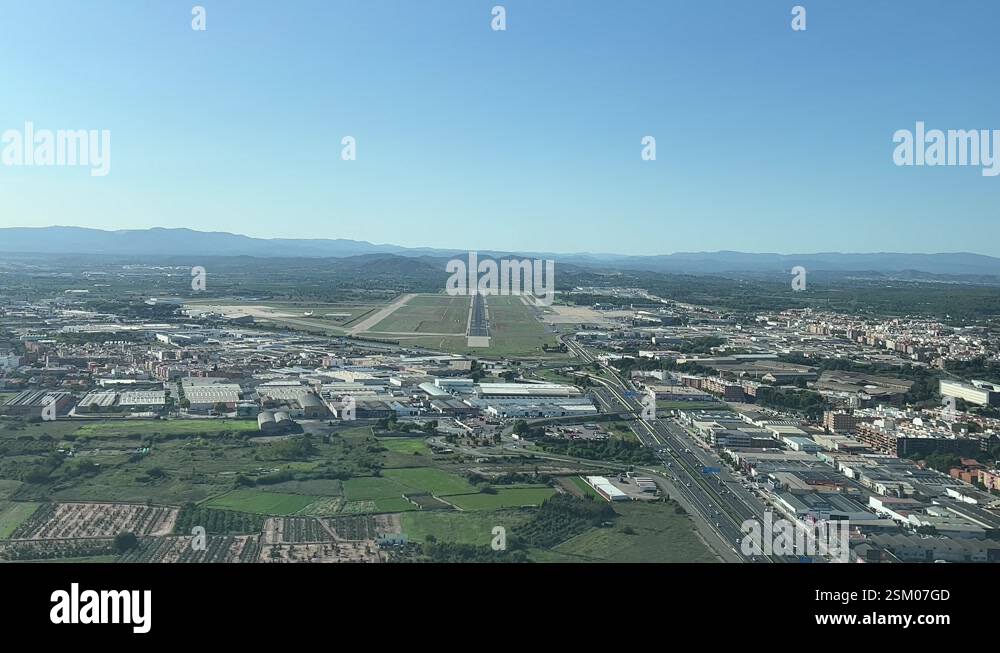 Real-time approach to land at Valencia airport, Spain, as seen by the ...