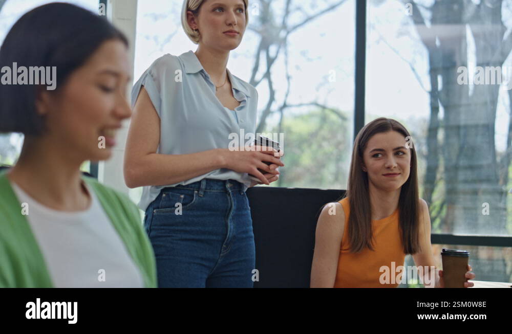 Talking room Stock Videos & Footage - HD and 4K Video Clips - Alamy