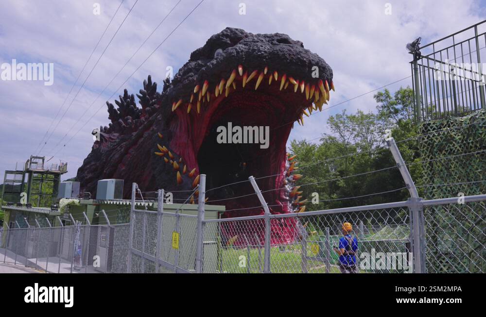 Giant godzilla Stock Videos & Footage - HD and 4K Video Clips - Alamy