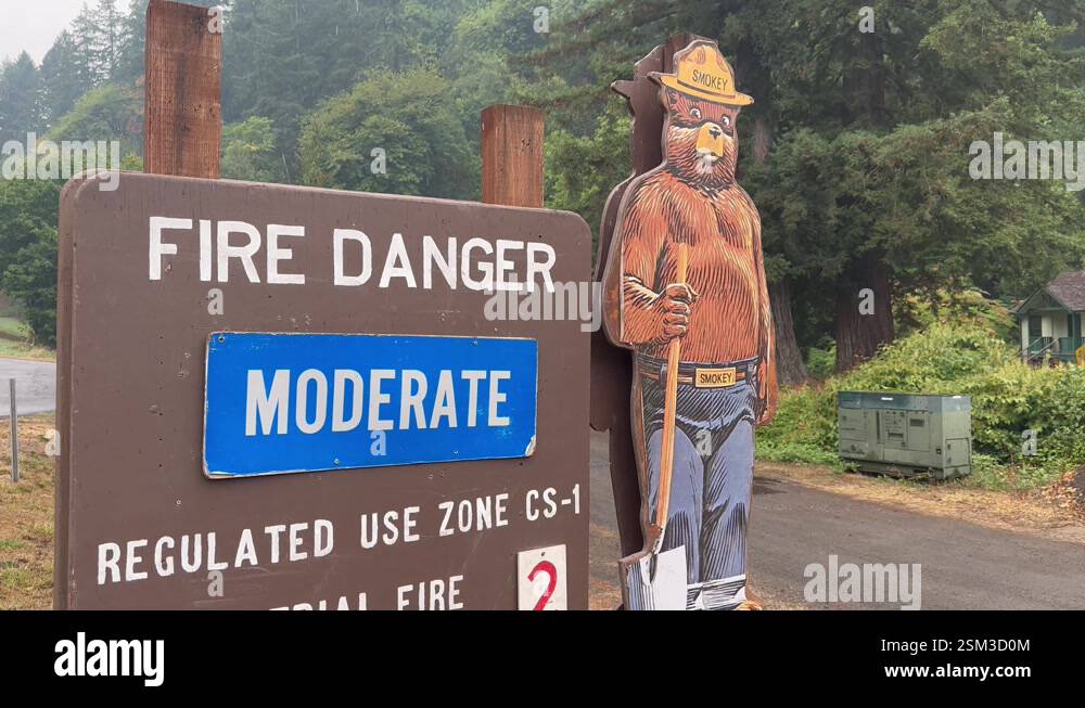 Smokey The Bear Moderate Fire Danger Warning Sign At Forest Park In ...