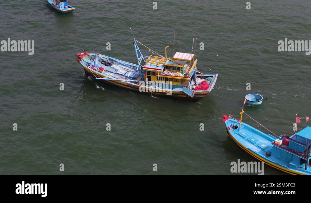 Circular fishing boat Stock Videos & Footage - HD and 4K Video Clips ...