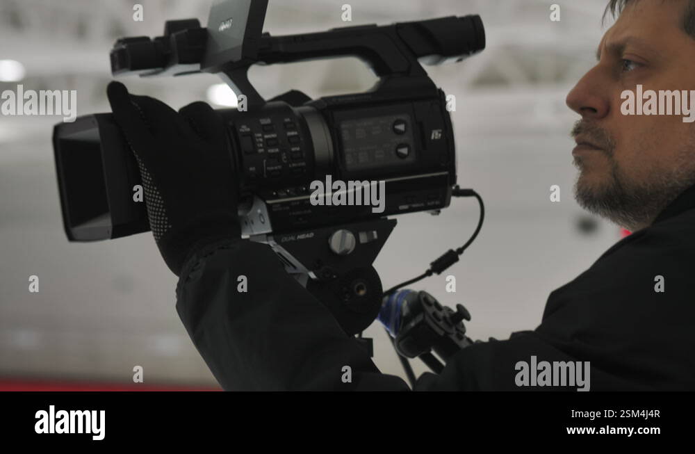 Journalist profile Stock Videos & Footage - HD and 4K Video Clips - Alamy