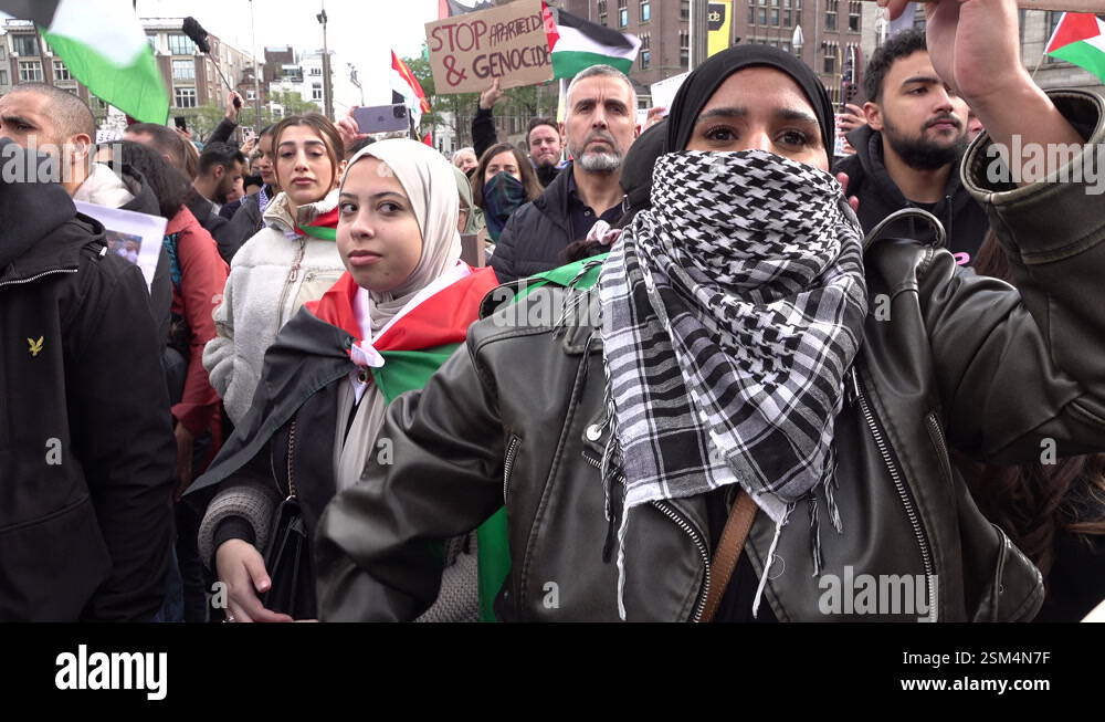 Palestinian keffiyeh Stock Videos & Footage - HD and 4K Video Clips - Alamy