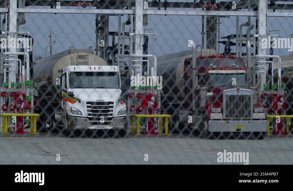 Terminal equipment Stock Videos & Footage - HD and 4K Video Clips - Alamy