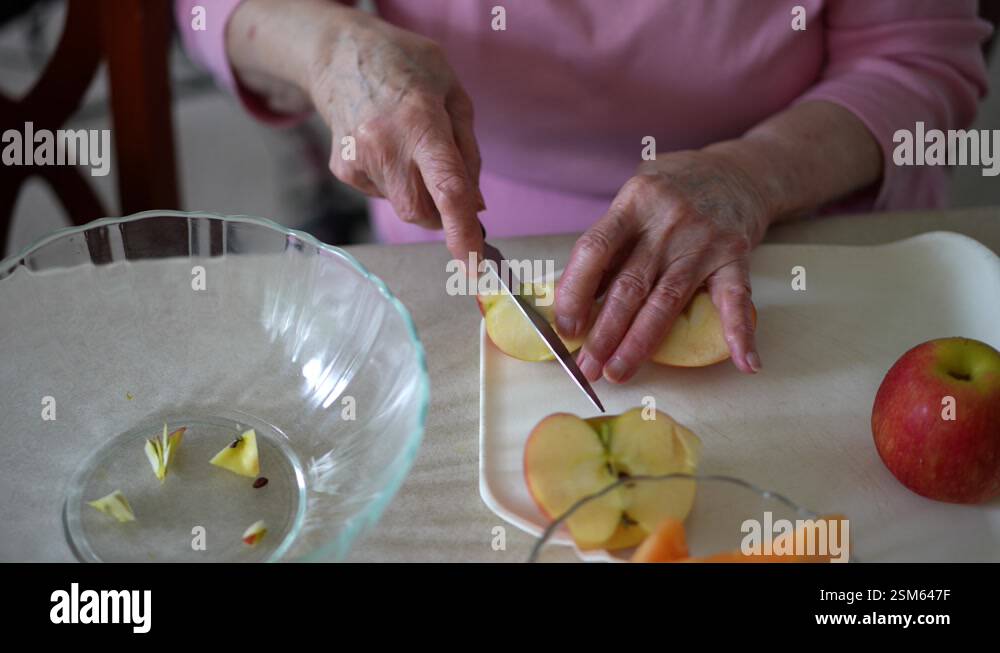 Cutting up fruit Stock Videos & Footage - HD and 4K Video Clips - Alamy