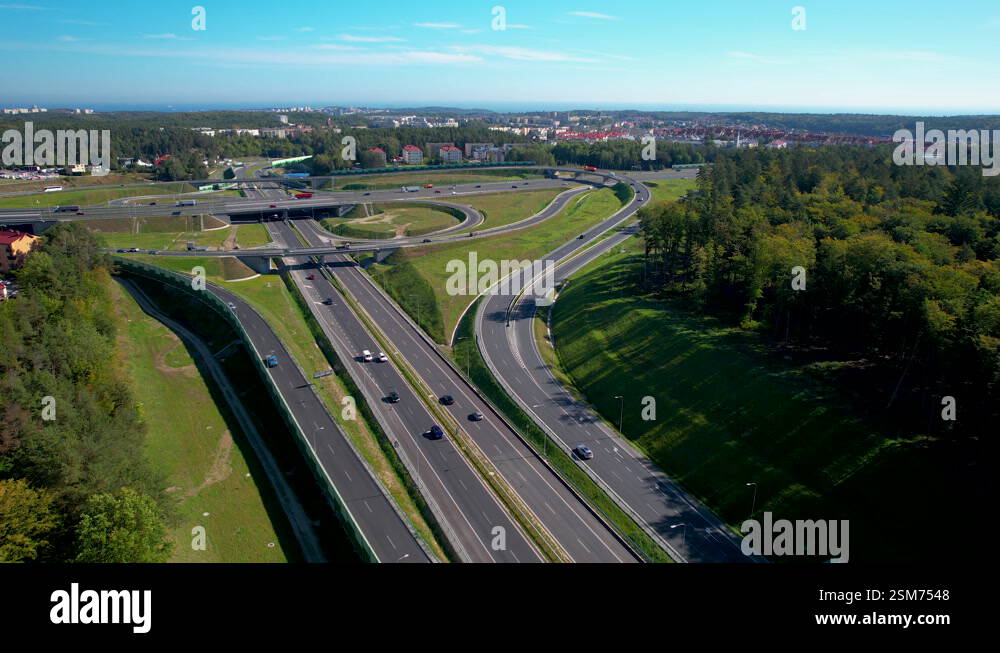 Highway for high speed commute and road traffic avoidance. Cars Stock ...