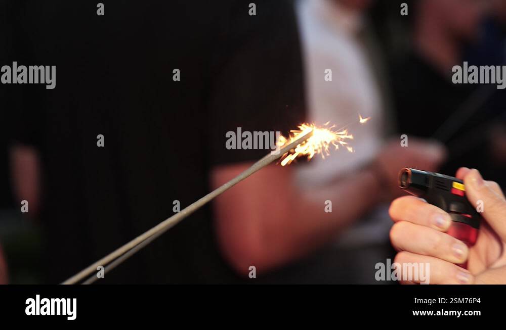 Sparklerfirework Stock Videos & Footage - HD and 4K Video Clips - Alamy