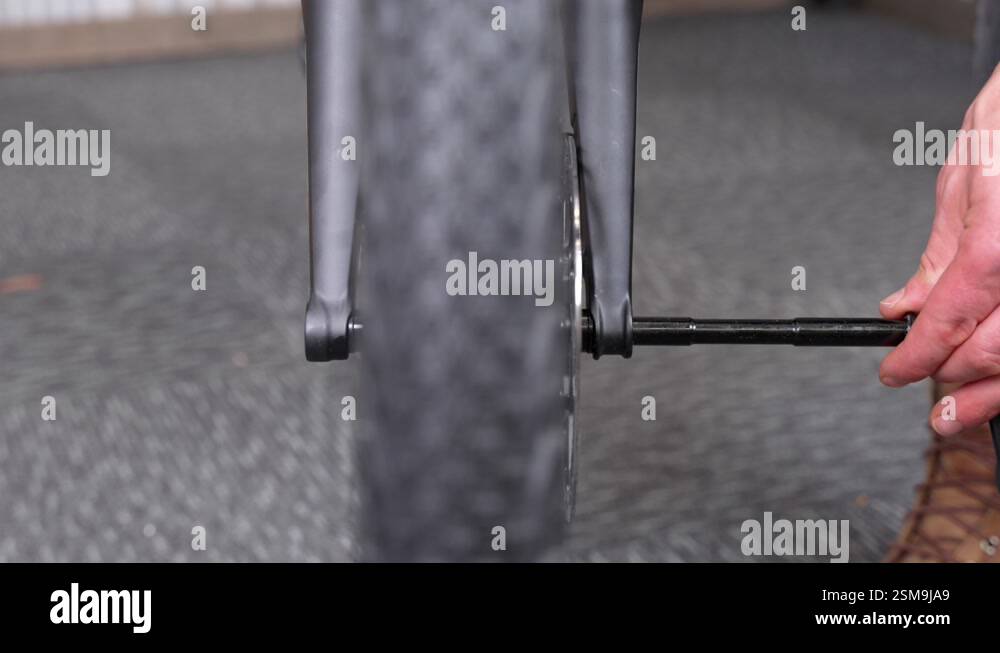 road bike ride preparation - fitting wheel to fork using thru-axle bolt ...