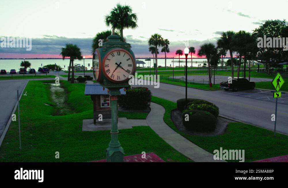 Classic town clock Stock Videos & Footage - HD and 4K Video Clips - Alamy