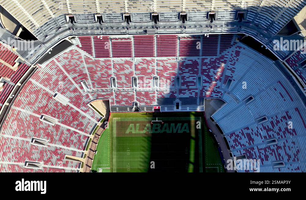 Bryant denny stadium aerial Stock Videos & Footage - HD and 4K Video Clips - Alamy