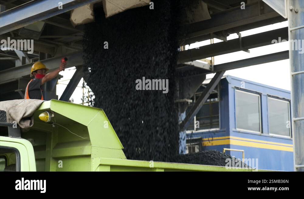 Process of pouring the mixed and homogeneous aggregate into the ...