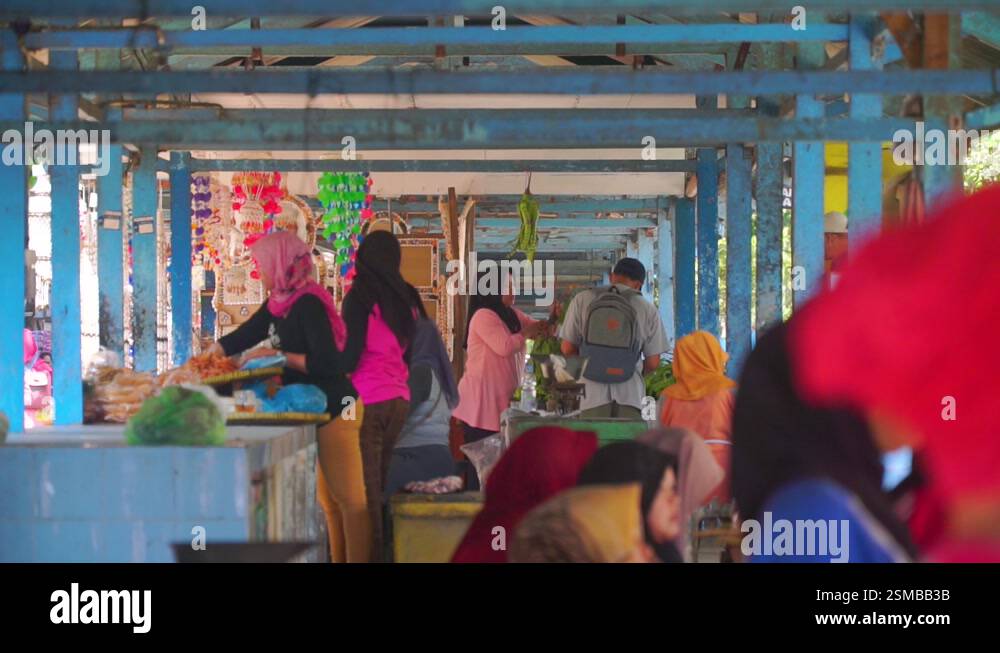 Trader merchant Stock Videos & Footage - HD and 4K Video Clips - Alamy