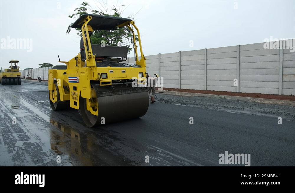 Tandem roller and Pneumatic tired roller heavy soil compaction ...