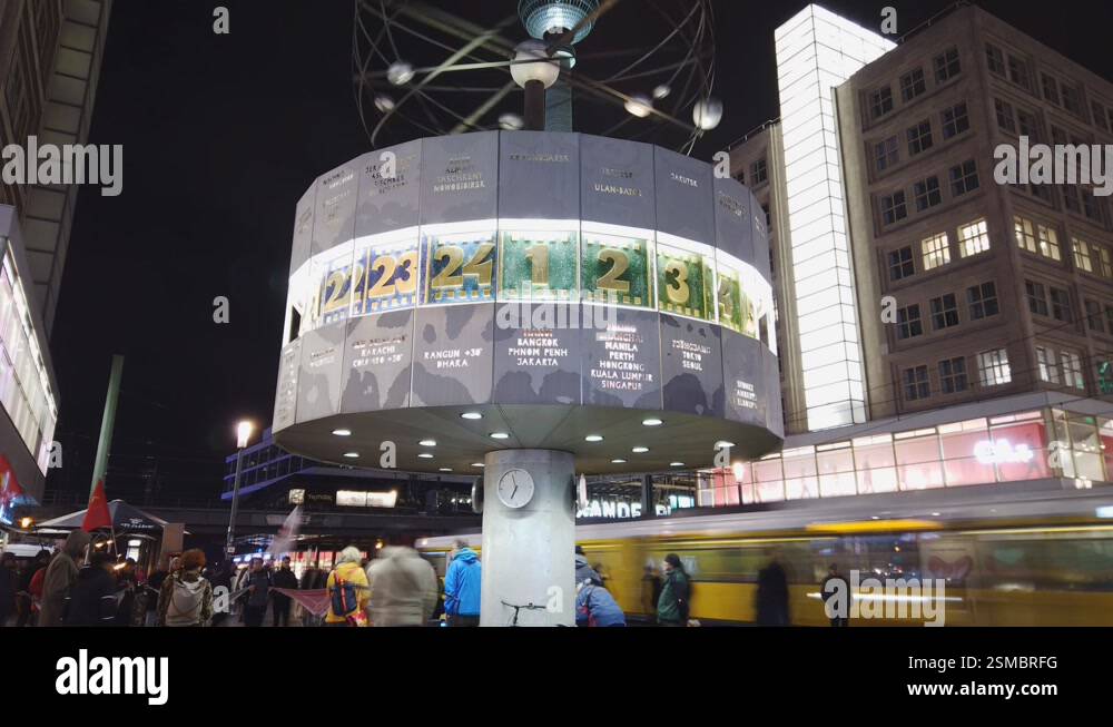 Berlin clock lights Stock Videos & Footage - HD and 4K Video Clips - Alamy