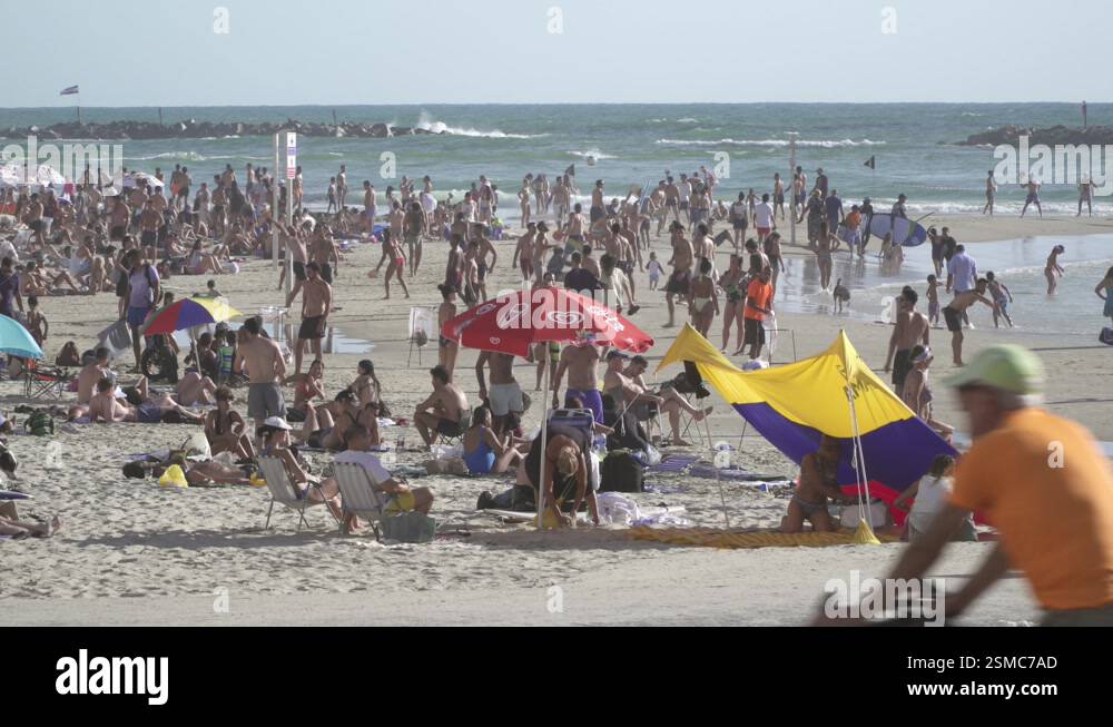 coastline along the Tel Aviv sea beach, Israeli people.. Editorial ...