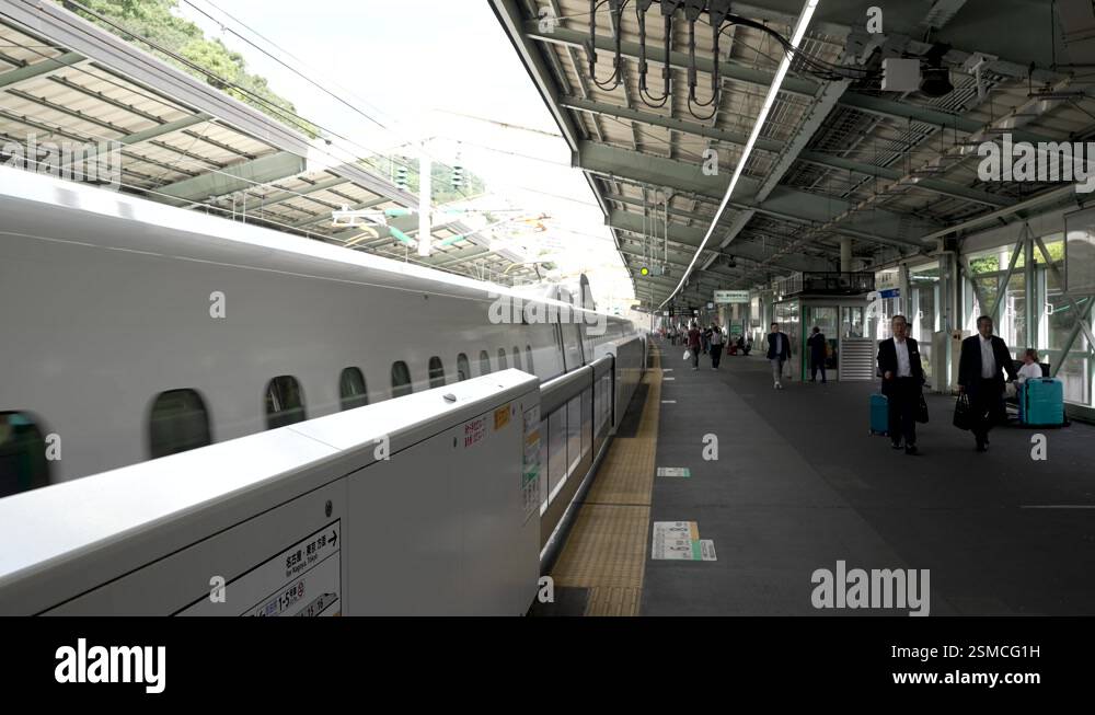 N700 Series Shinkansen Bullet Train Departing Platform At Shin-Kobe Stock Video Footage - Alamy