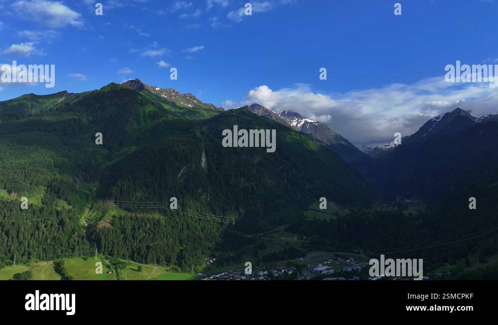 Sitting deep in meadow the town of Kaprun and it’s breathtaking Stock ...