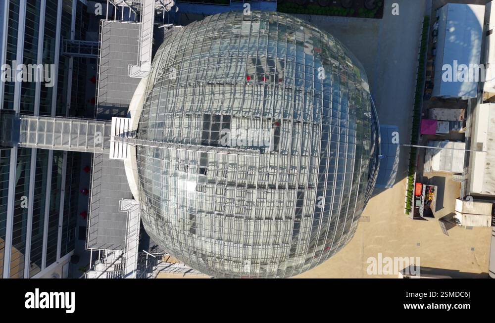Saban Building and Observation Dome at the Academy of Motion Pictures ...