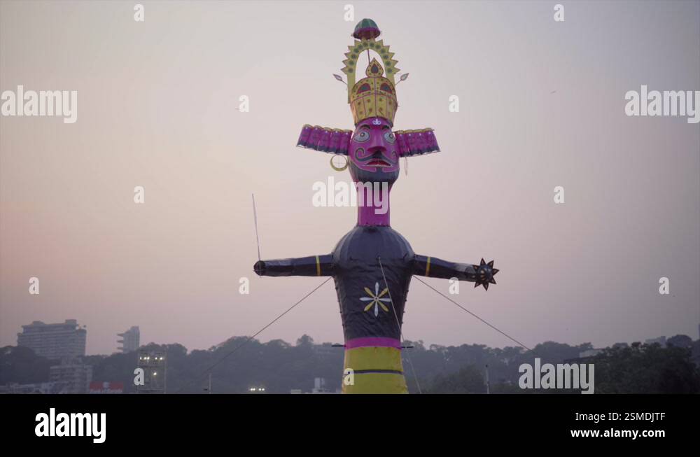 Dussehra Festival - Burning Ravana Effigies in mumbai, Religion in ...