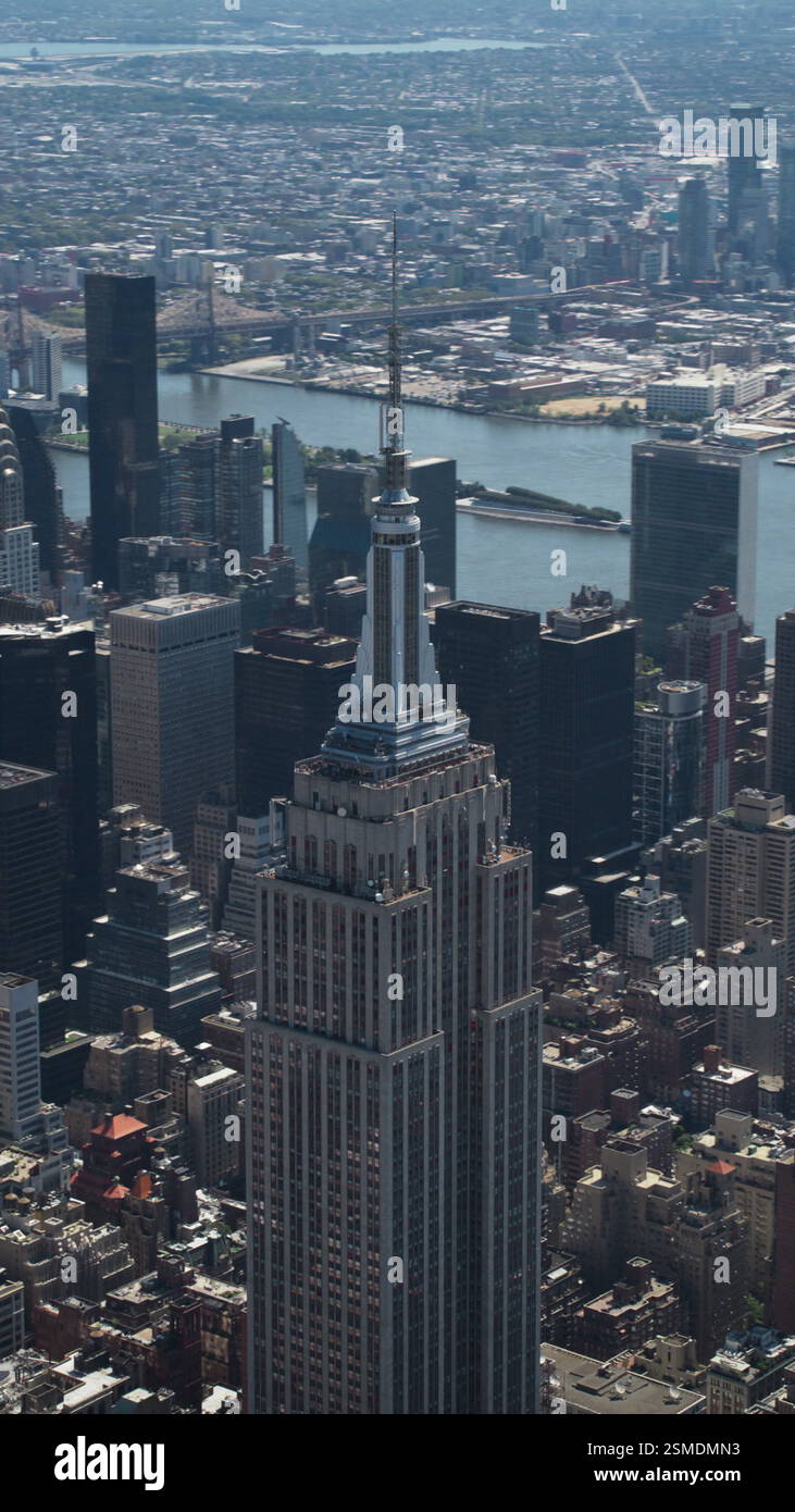 Vertical Screen Aerial View New York City Stock Video Footage - Alamy