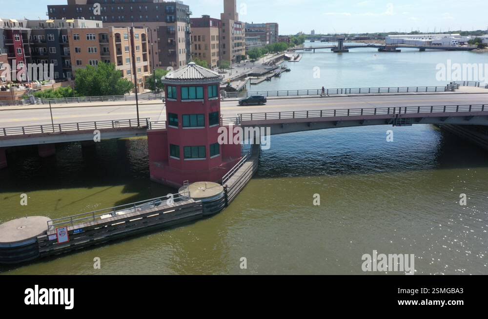 Wisconsin aerial Stock Videos & Footage - HD and 4K Video Clips - Alamy