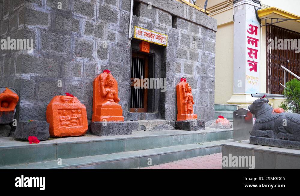 India maharashtra Pune Theur Chintamani vinayak temple Stock Video ...