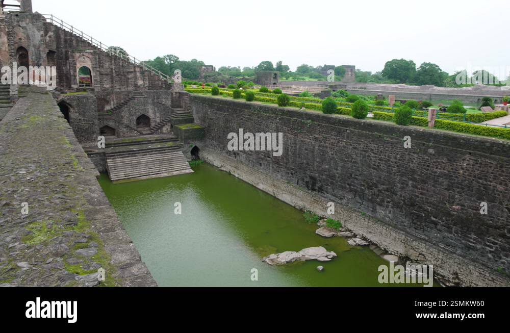 India MP Mandu Royal enclave Jahaz mahal Watertank Stock Video Footage ...