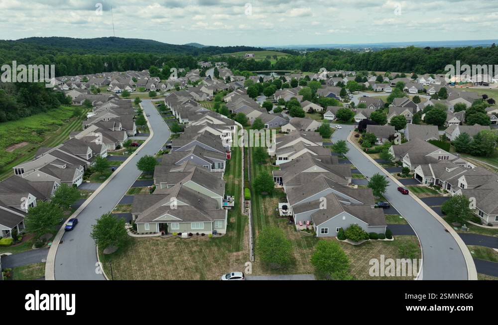Suburban lawns Stock Videos & Footage - HD and 4K Video Clips - Alamy