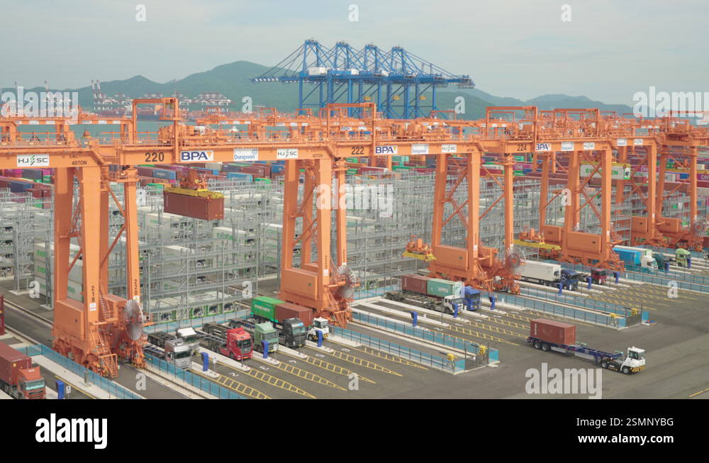 Pusan, South Korea - 06/01/2024: Automated Process of Shipping ...