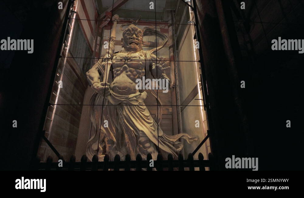 Ancient Guardian Statue at the Gate of the Historic Todaiji Temple ...