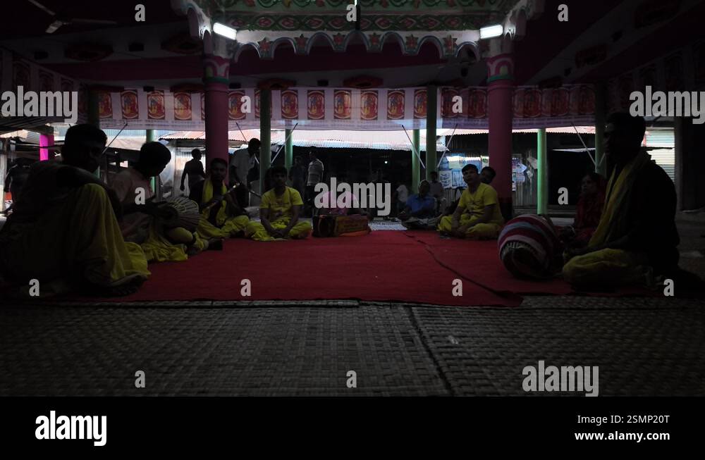 Hindu people singing in a temple in Sundarbans, Barisal, Harta ...