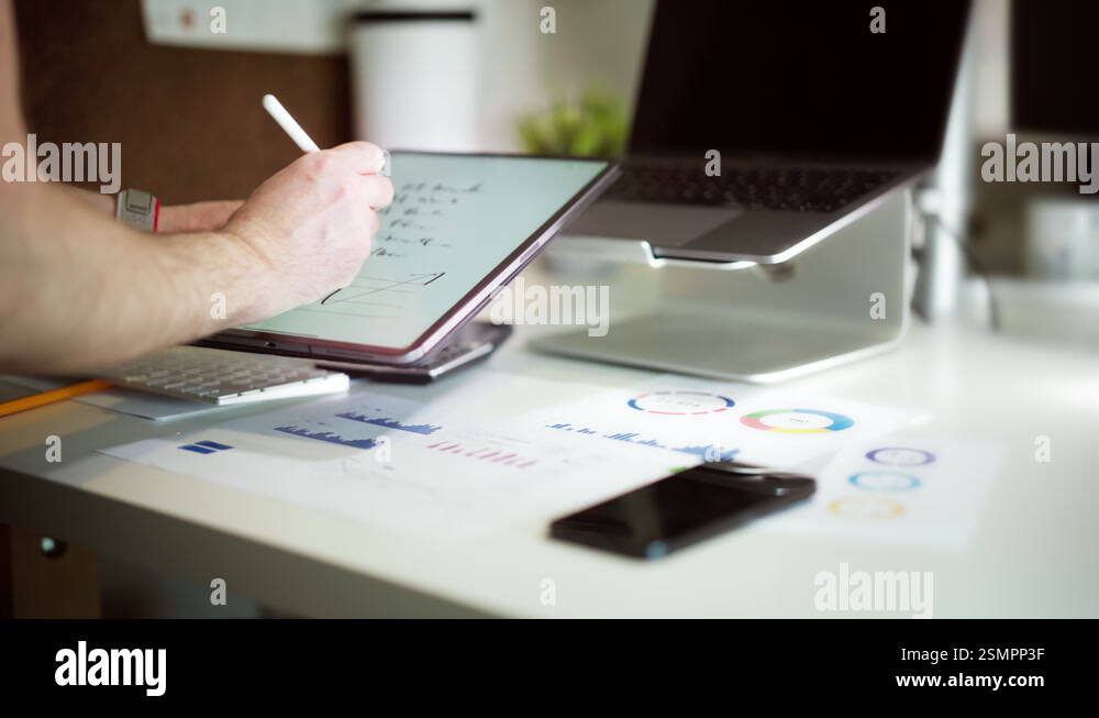 Checklist on tablet screen Stock Videos & Footage - HD and 4K Video ...