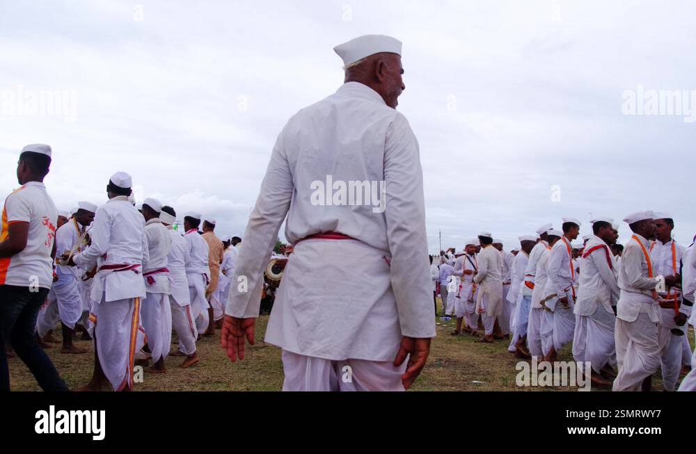 Dnyaneshwar Mauli Ringan, Pandharpur Wari, Maharashtra, India Stock ...