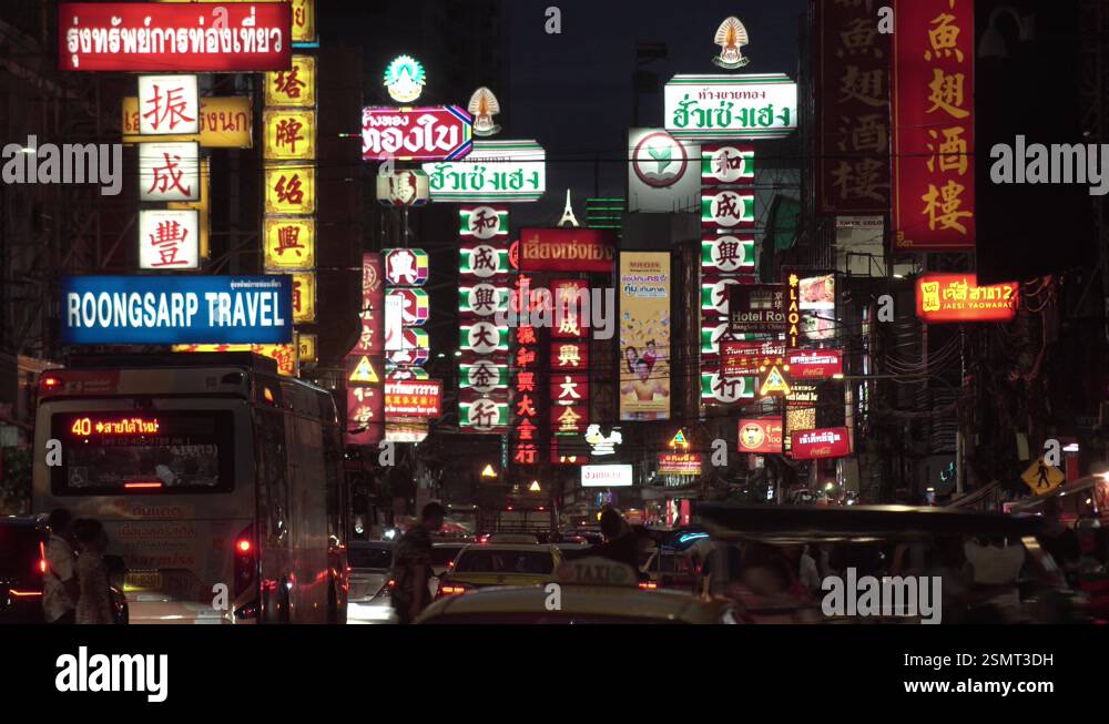 Busy street signs yaowarat Stock Videos & Footage - HD and 4K Video ...