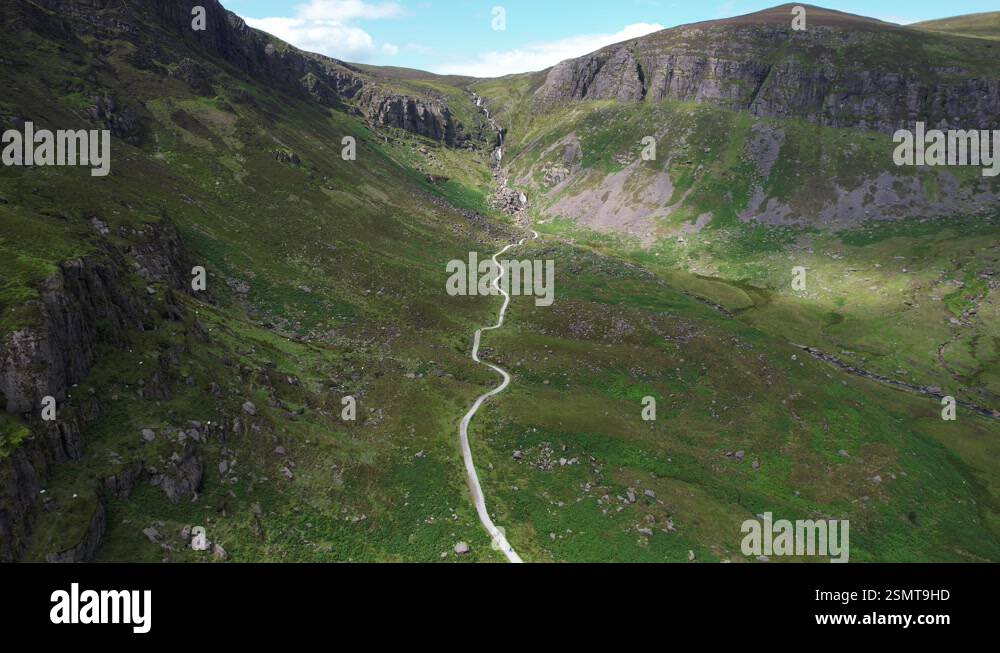 Ireland Epic Locations drone slowly flying up The Stunning Mahon Valley ...