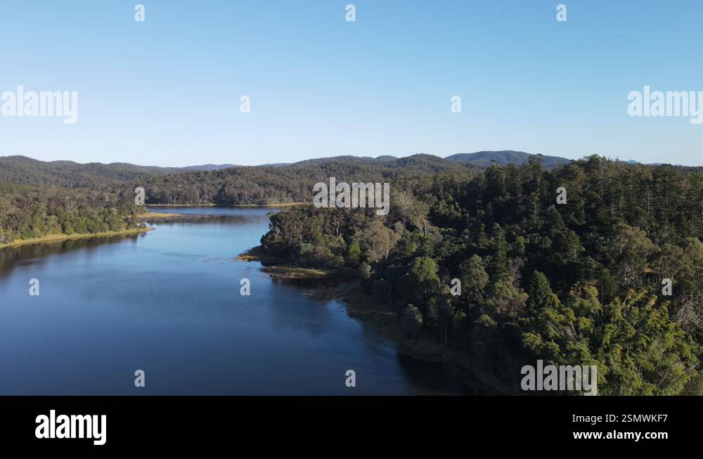 Enoggera Dam reservoir and D'Aguilar national park wildlife reserve ...
