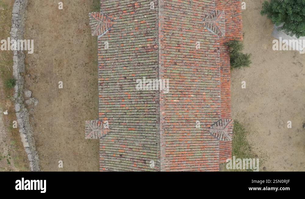 Flight with overhead view and ascent, we see the roof of the sanctuary ...