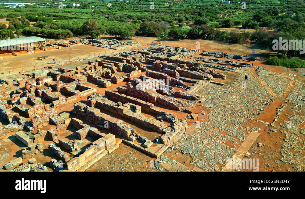 AERIAL: Megaron great hall and the Palace of Knossos, in sunny Crete ...