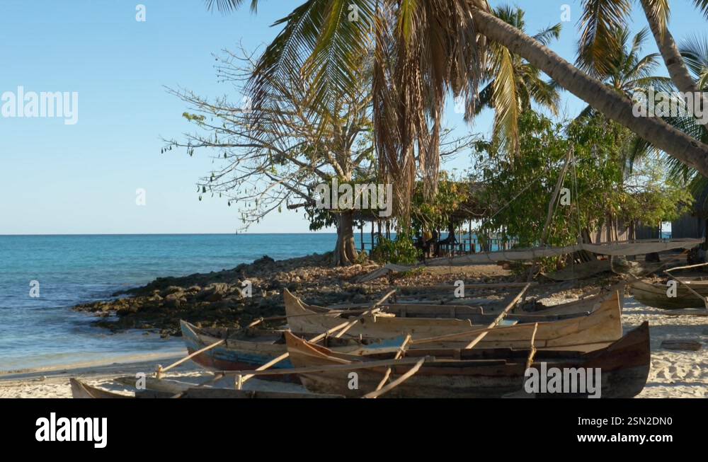 Madagascar nosy boat Stock Videos & Footage - HD and 4K Video Clips - Alamy