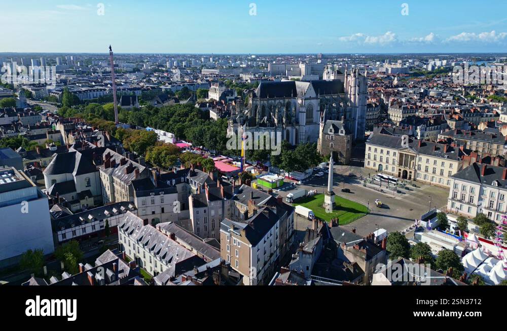 Marechal-Foch square with Louis-XVI column and Tour de Bretagne tower ...