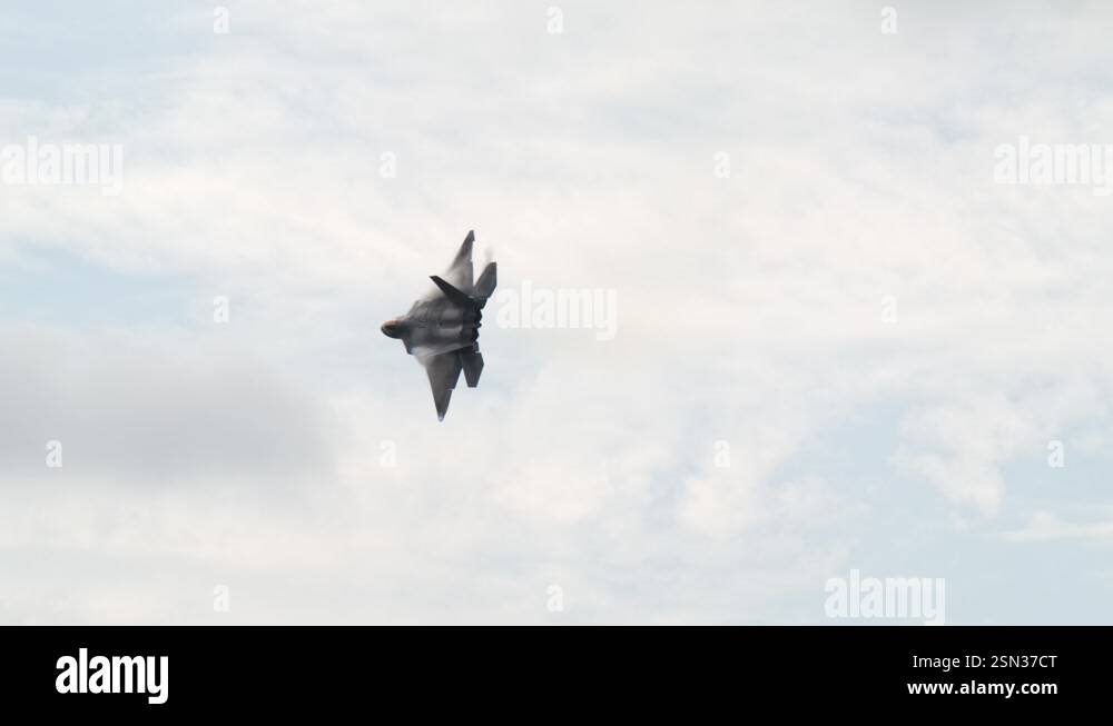 Abbotsford, Canada - 08/10/2024: Solo Display of F-22 Raptor at Airshow ...