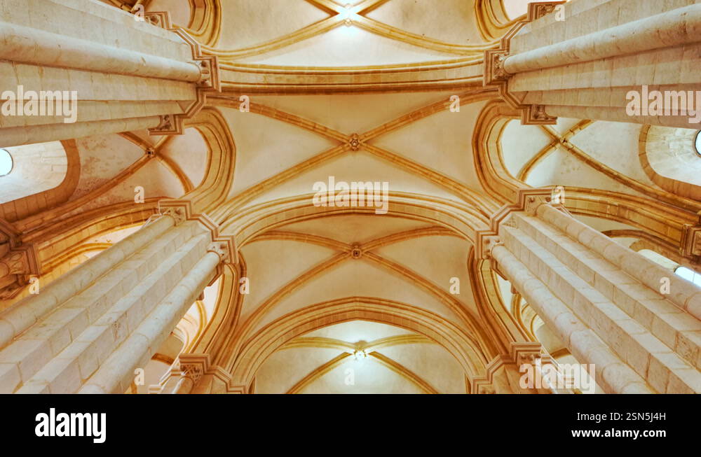 Tomb of Ines de Castro, Alcobaca Monastery, Alcobaca, Leiria, Portugal ...