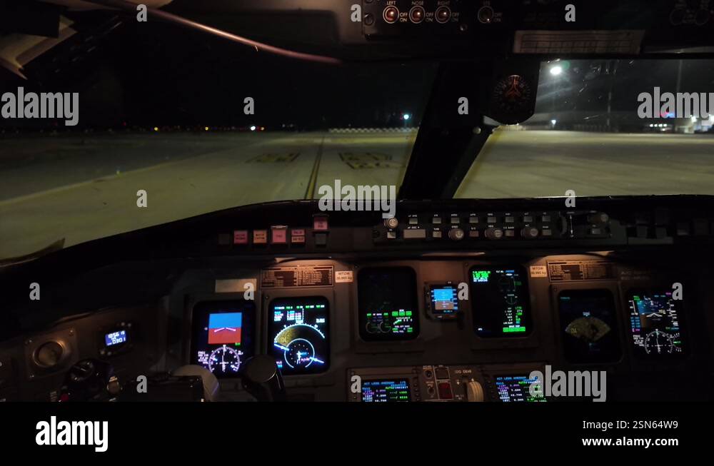Immersive pilot FPV from inside a jet cockpit, Captain side, taxiing ...