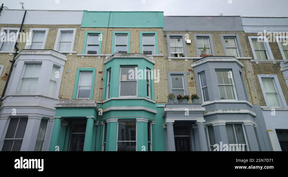 Famous uk houses Stock Videos & Footage - HD and 4K Video Clips - Alamy