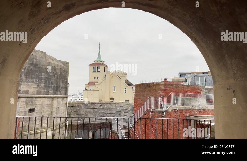 Arched frame Stock Videos & Footage - HD and 4K Video Clips - Alamy