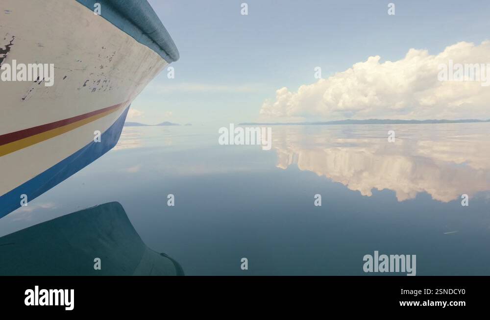 Mirror sea islands Stock Videos & Footage - HD and 4K Video Clips - Alamy